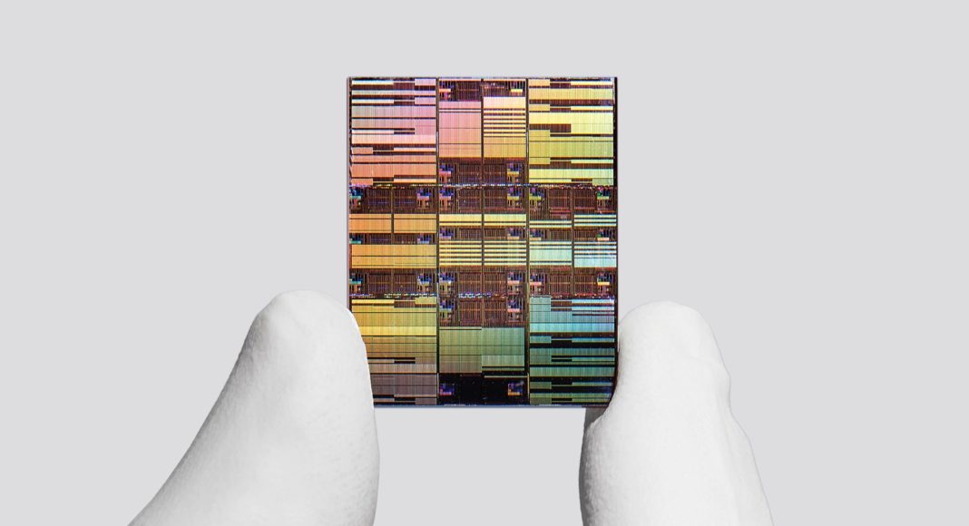 IBM crée une puce révolutionnaire : 100 milliards de semi-conducteurs ...